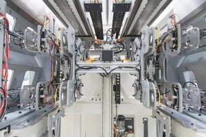 Side-entry IML robot | In-mould label experts | Iml Solutions